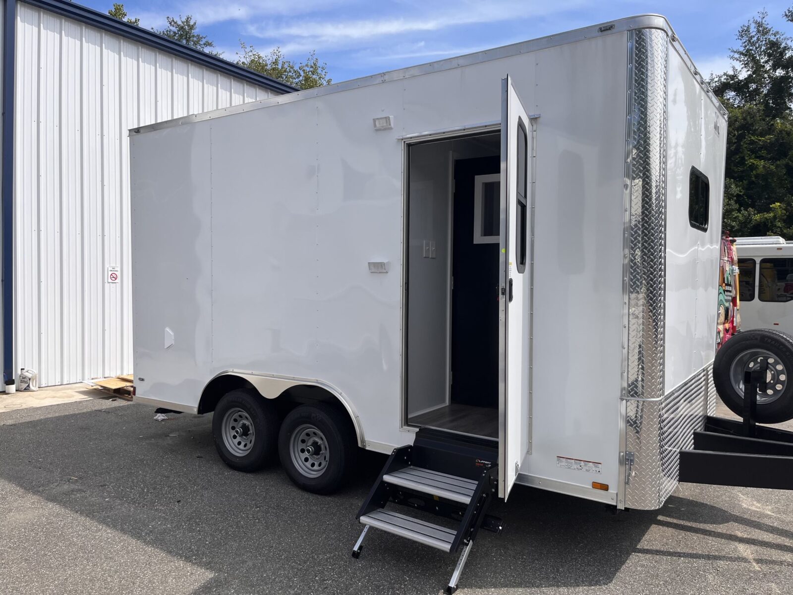 Pre-owned Mobile Medical Units Inventary - Used Mobile Medical Trailers ...